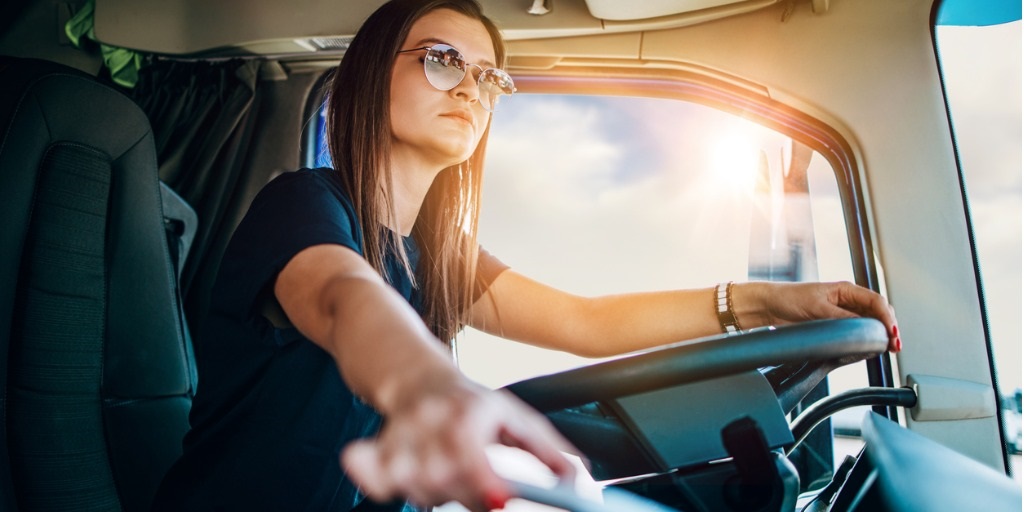 Trucking & Younger Drivers - Fleet Management Solutions by GPS Trackit